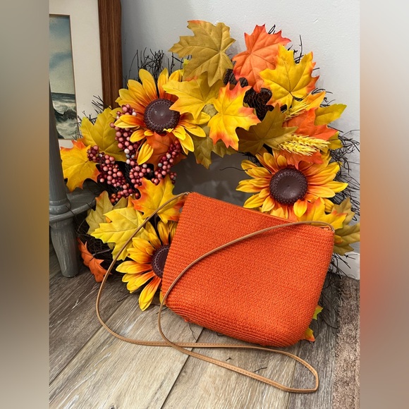 In Stitch | Bags | In Stitches Nwot Orange Paper Straw Crossbody Bag ...